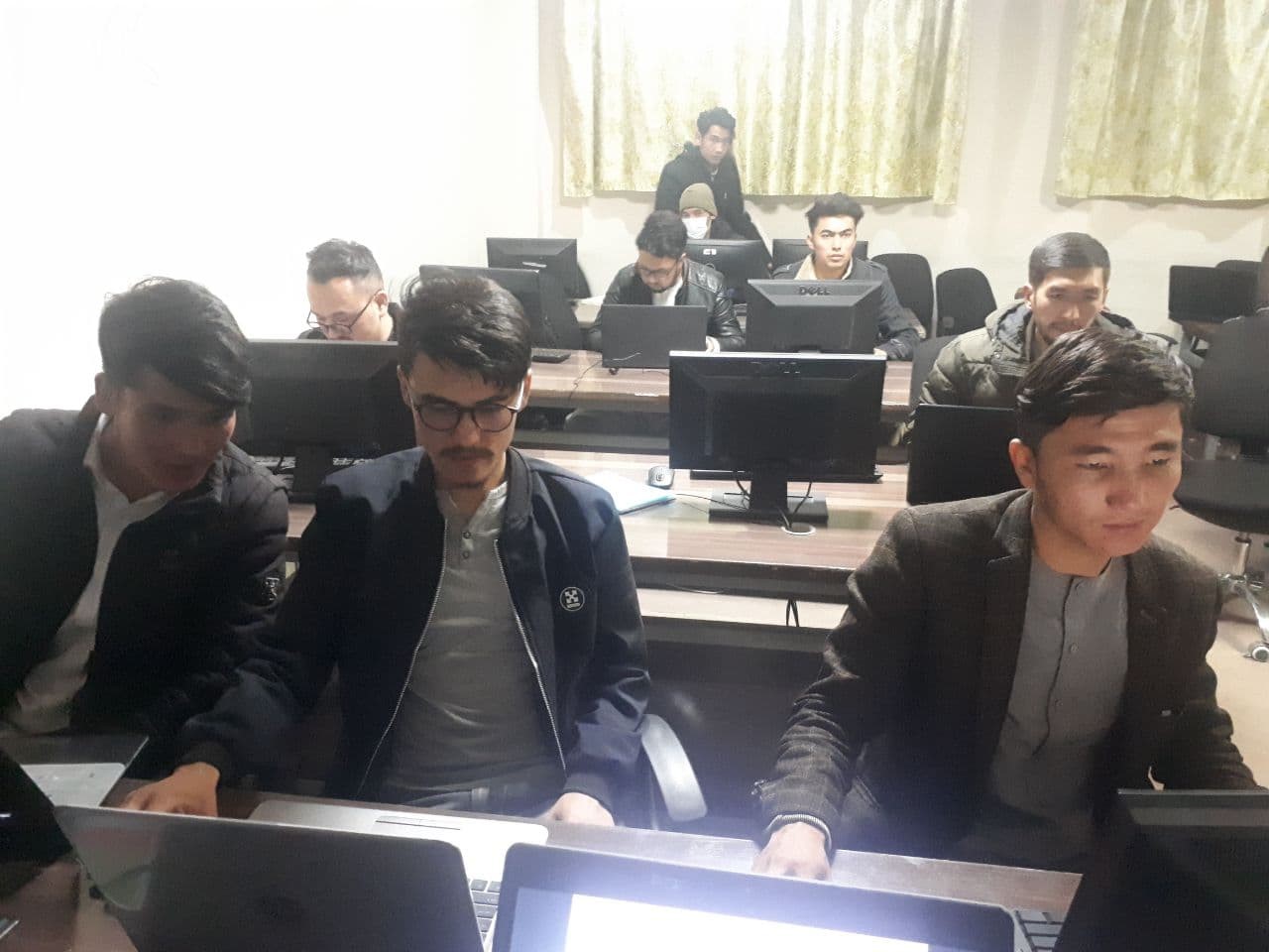 دوره صنوف آموزشی C++ برگزار شد. – دانشگاه كاتب - دری